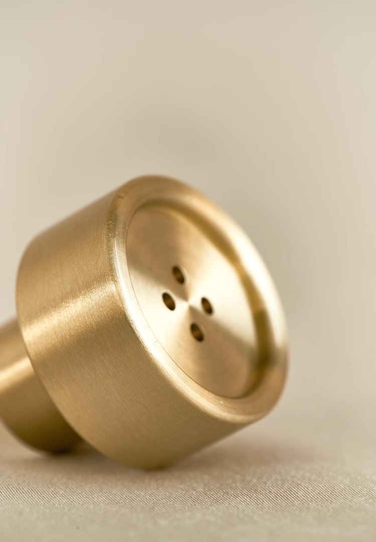 Button Handle - Homequarters