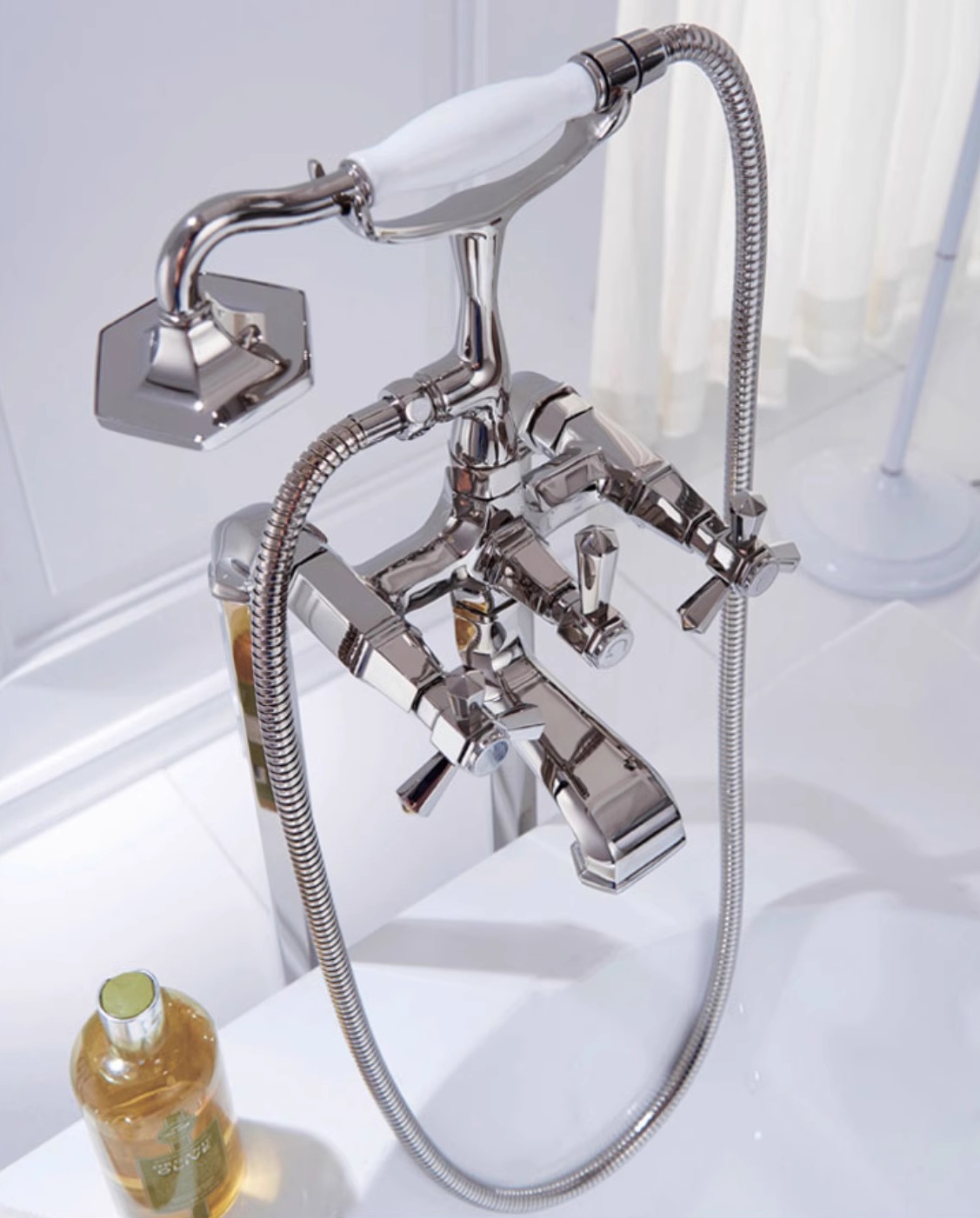 Hugo Bath Tub Filler - Homequarters